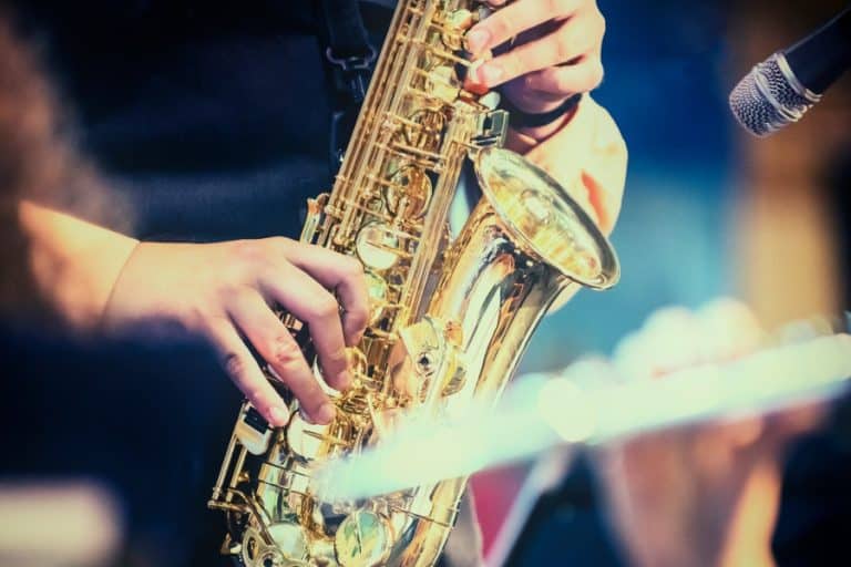 Top 11 Best Online Resources To Learn How To Play Saxophone